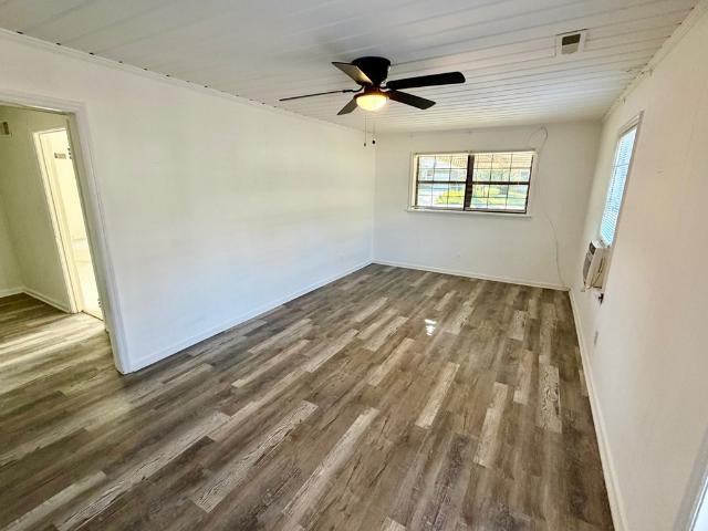 107 Roberts St
