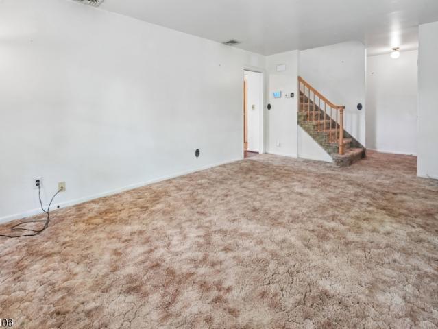 107 Roland St