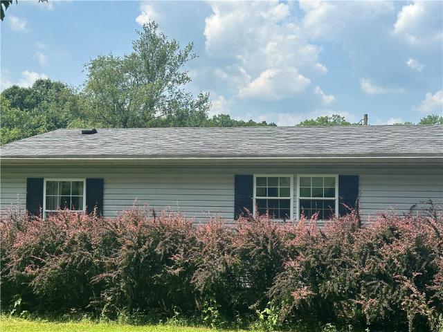 107 Rose Ln