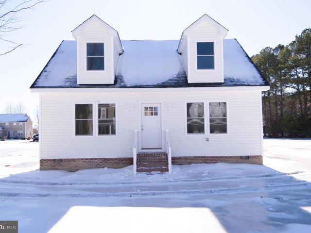 107 Railroad Avenue