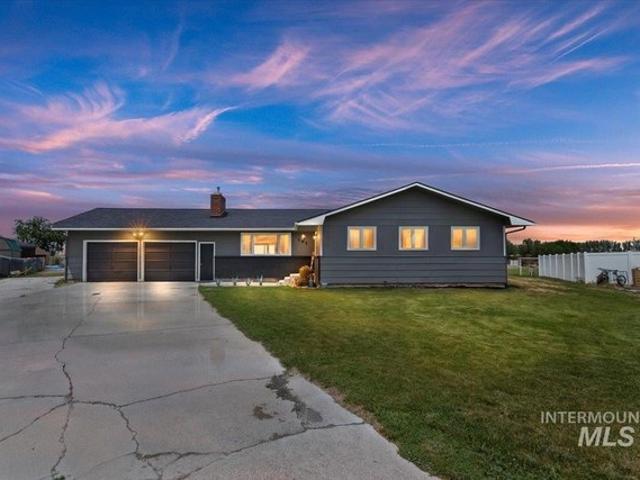 107 Rainbow Cir, Buhl, ID 83316
