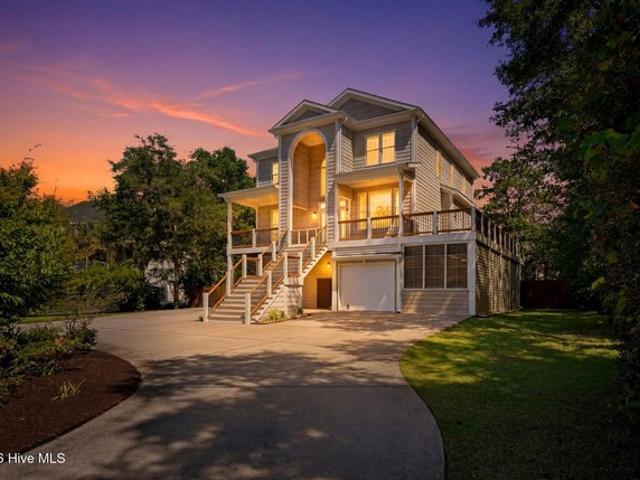 107 River Ct, Wilmington, NC 28412