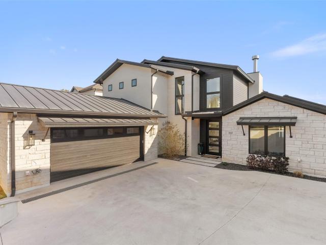 107 River Park Dr
