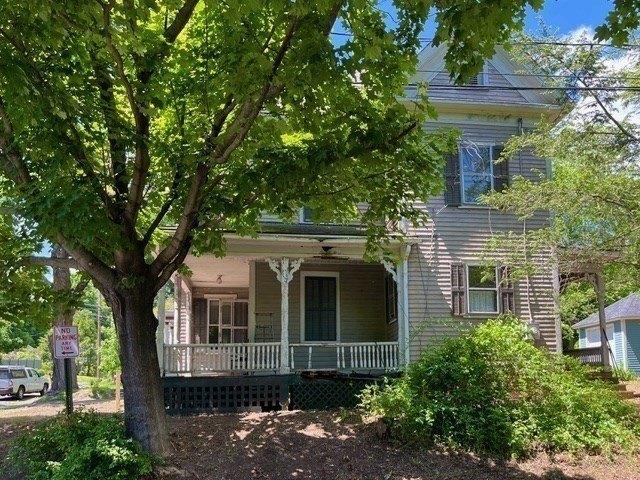 107 Riverside Dr, Northampton, MA 01060