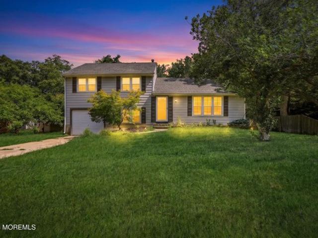 107 Ridge Dr, Toms River, NJ 08753