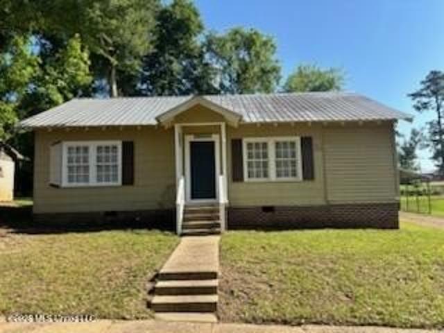 107 W Durr Ave, Mendenhall, MS 39114