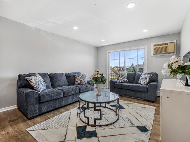 107 W Elk Trail # 206