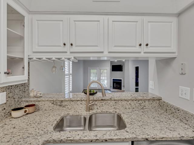 107 W End Pl, Nashville, TN 37205 | MLS #3165 | Compass