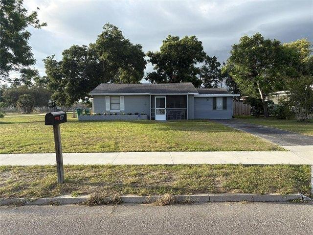 107 W Golf Links Ave, Eustis, FL 32726