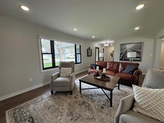 107 W James Avenue