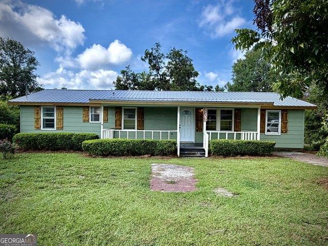 107 W Norris St, Adrian, GA 31002
