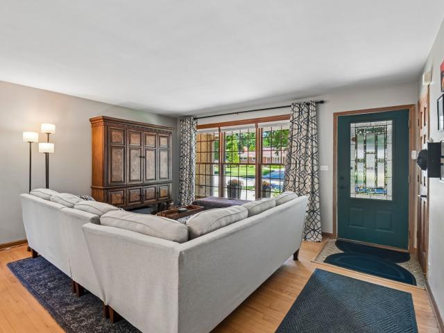 107 W Orchard Place