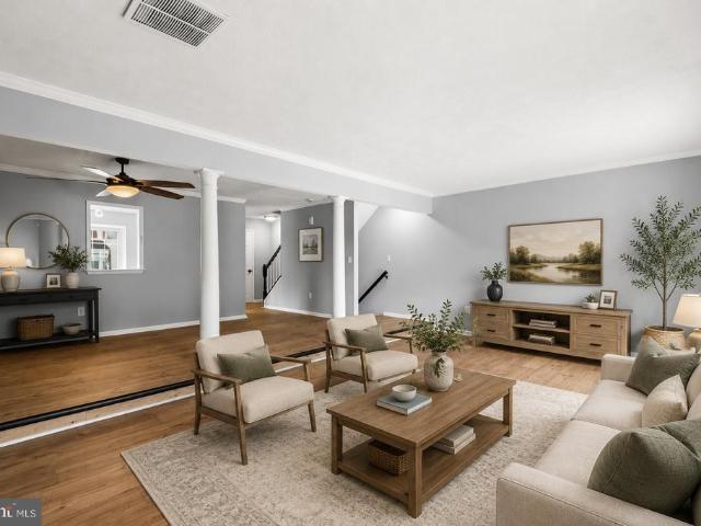 107 W Park Dr