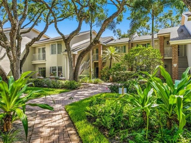 107 W Park Shores Cir Apt 23W, Vero Beach, FL 32963