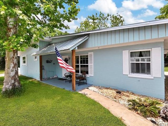 107 W Pine Bluff St, Edgewater, FL 32132