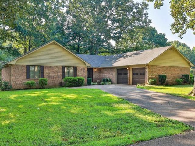 107 Woodfield Rise, Martin, TN 38237