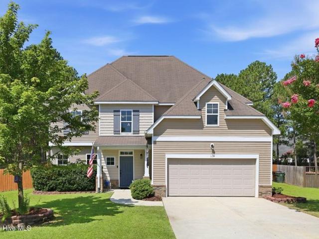 107 Walkabout Dr, Aberdeen, NC 28315