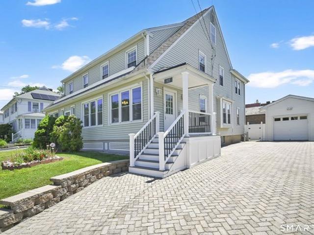 107 Washington Cir, West Hartford, CT 06119