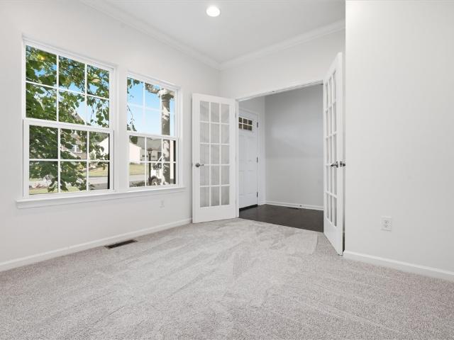 107 Washington Dr