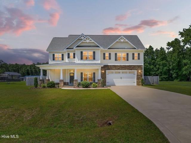 107 Weatherstone Ct, Pikeville, NC 27863