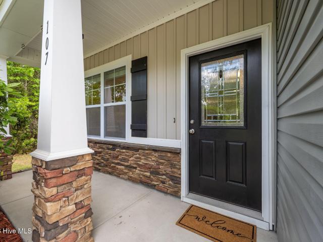 107 Welcome Way