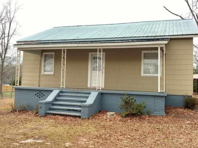 107 Wellington St, Valley, AL 36854