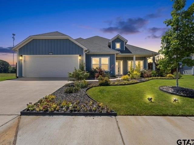 107 Wesson St, Gun Barrel City, TX 75156