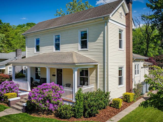 107 West Chestnut Street