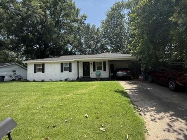 107 Western Hills Dr, Searcy, AR 72143