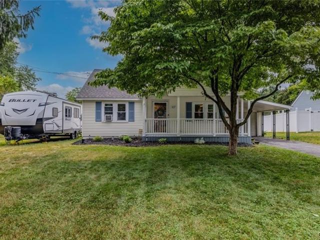 107 Williams St, Clay, NY 13212