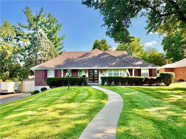 107 Winston Pl, Saint Joseph, MO 64506