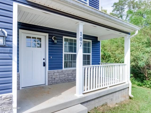 107 Winter Smith Ct
