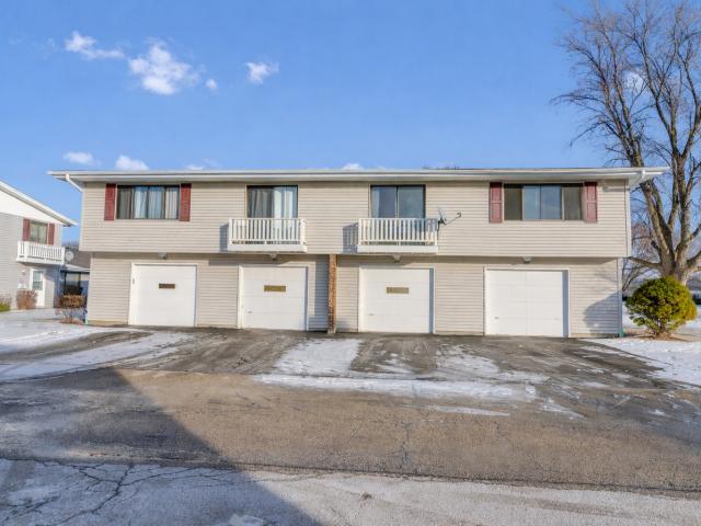 107 Tonset Ct, Unit 107, Schaumburg, IL 60193 | MLS #12539 | Compass