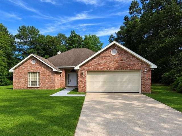 107 Tanglewood Dr, Carriere, MS 39426