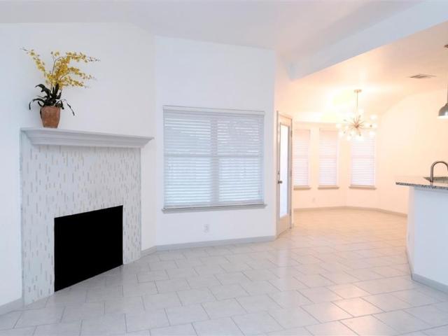 107 Tanglewood Ln