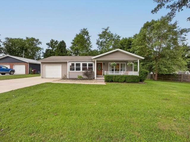107 Terrace Dr, Loogootee, IN 47553