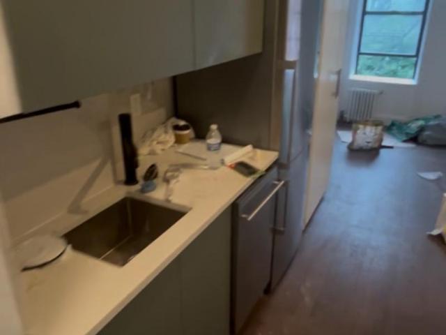 107 Thompson Street 9