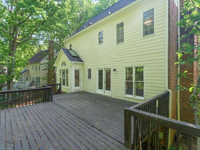 107 Thornewood Drive