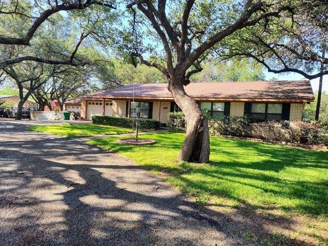 107 Timberlake Dr, Kingsland, TX 78639