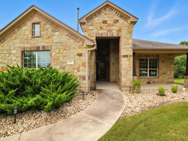 107 Tylee Cir, Bastrop, TX 78602 | MLS #4135