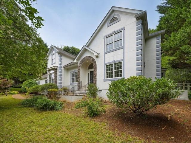107 Valley Oak Dr, Greenville, SC 29617