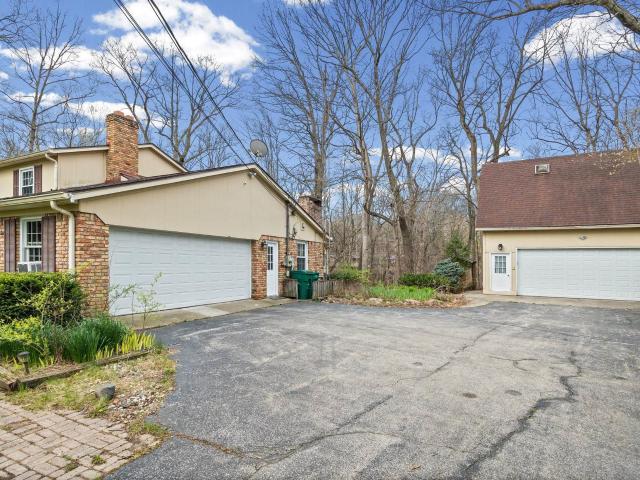 107 Valleyview Court