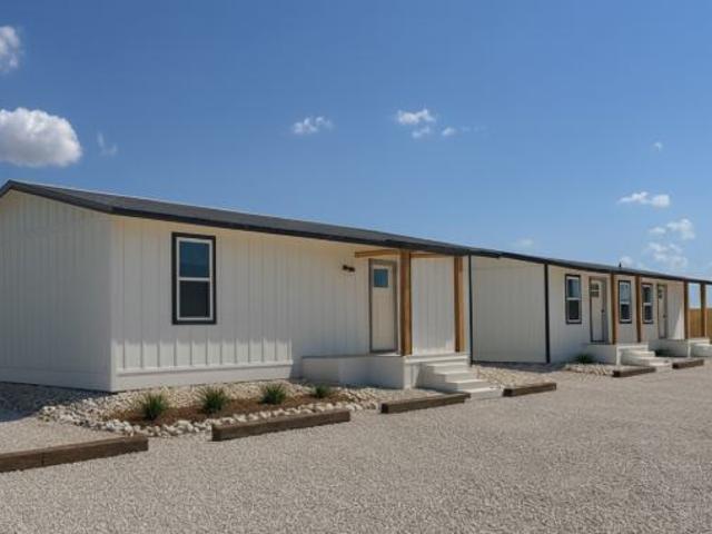 107B Thomas St. RogersTX_Cozy Studio Apartment| $8
