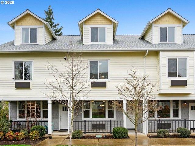 10843 E Burnside St, Portland, OR 97216