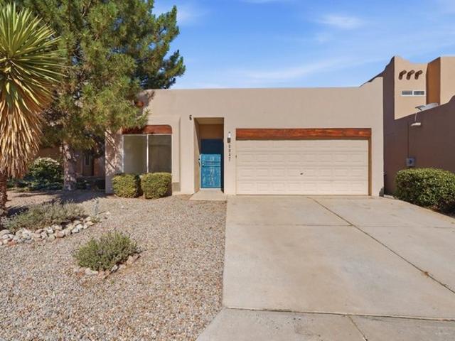 10847 Pizzo Dr NW, Albuquerque, NM 87114