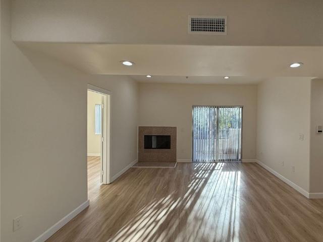 10849 Fruitland Dr, Unit 301, Studio City, CA 91604 | MLS #SR26078