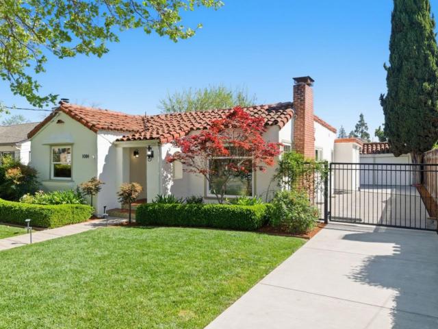 1084 Bennett Way