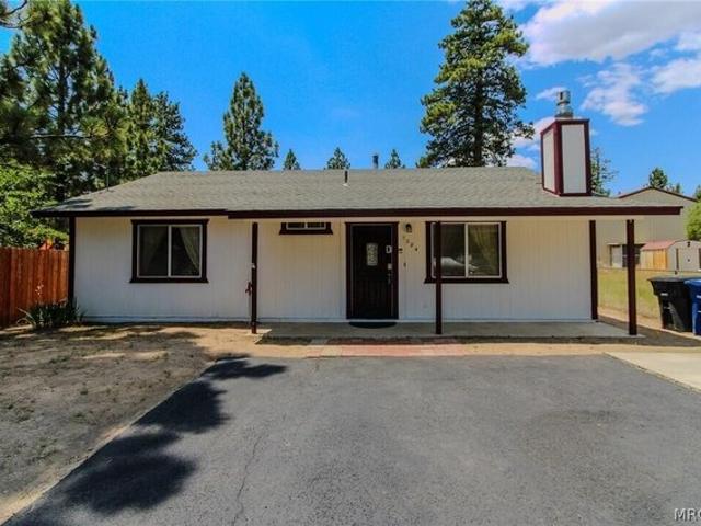 1084 Hugo Ln, Big Bear City, CA 92314