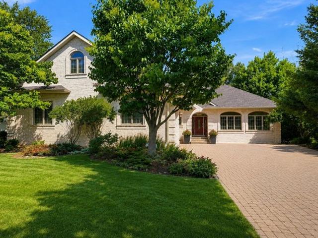 1084 Parkview Ln, Victoria, MN 55386
