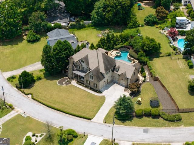 1084 West Nancy Creek Drive